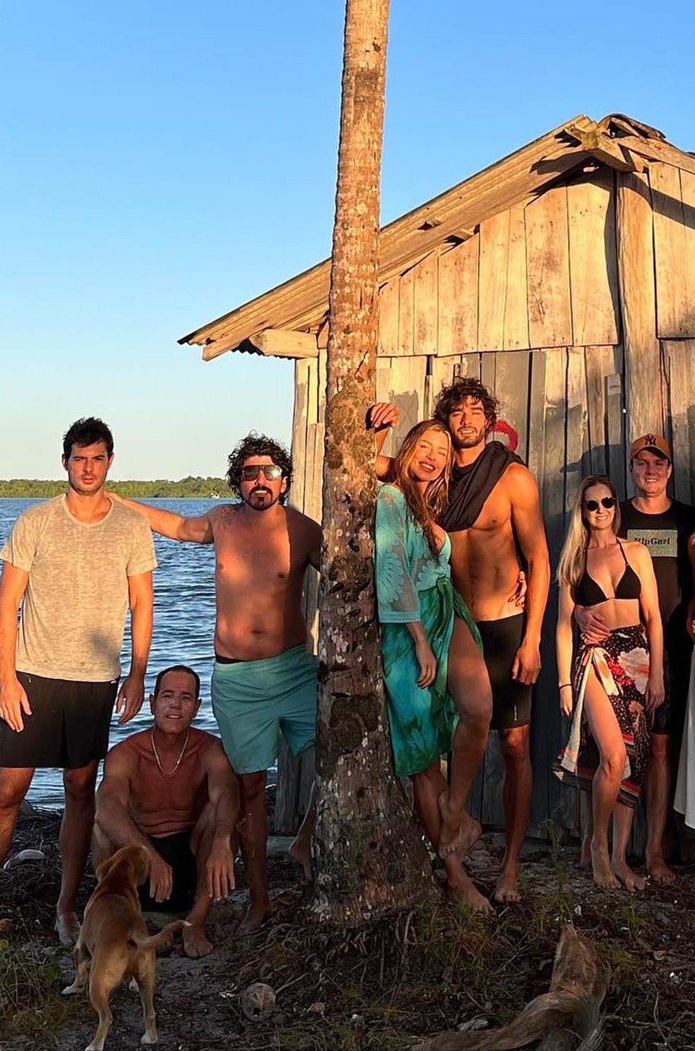 Humberto Carrão e Grazi Massafera vivem romance discreto e sem compromisso
