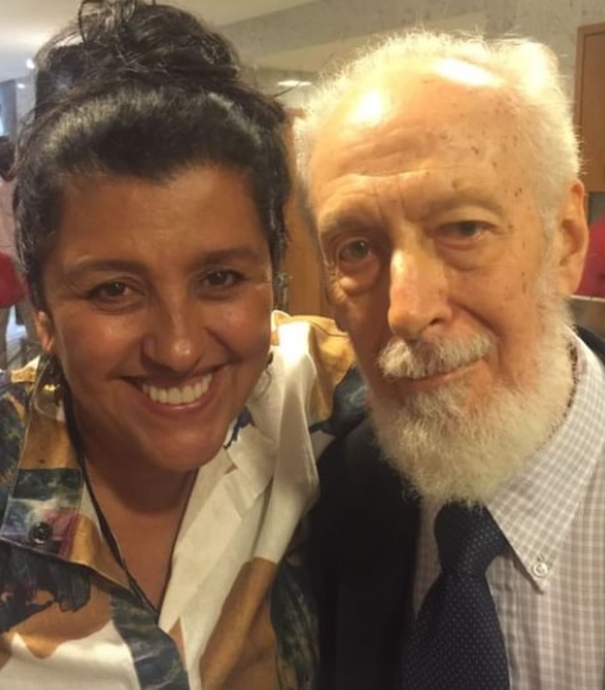 Regina Casé lamenta morte de Alberto da Costa e Silva e lembra ida ao Esquenta Vai me fazer