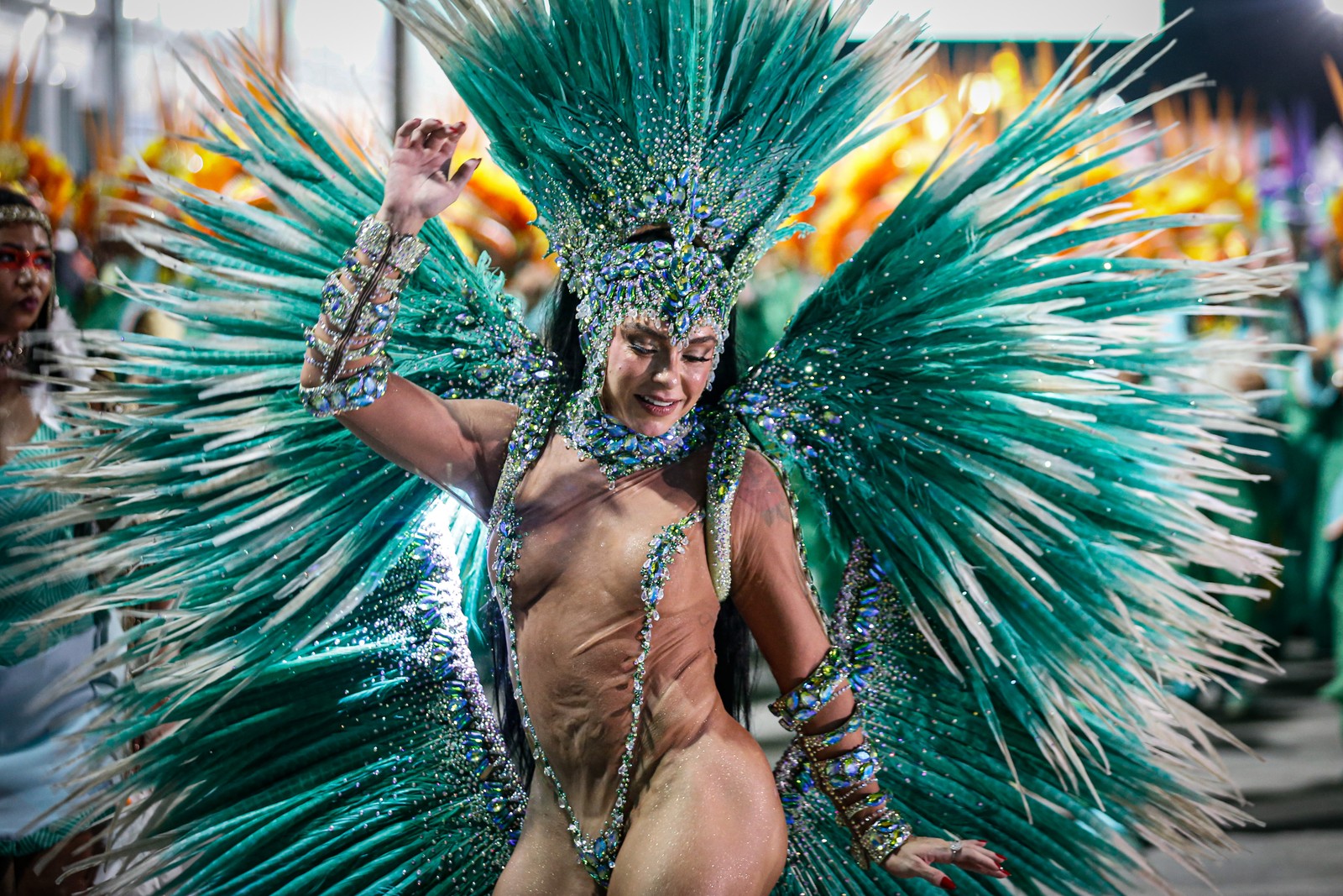 Análise Baile do Caju da Mocidade abre a segunda noite de desfile