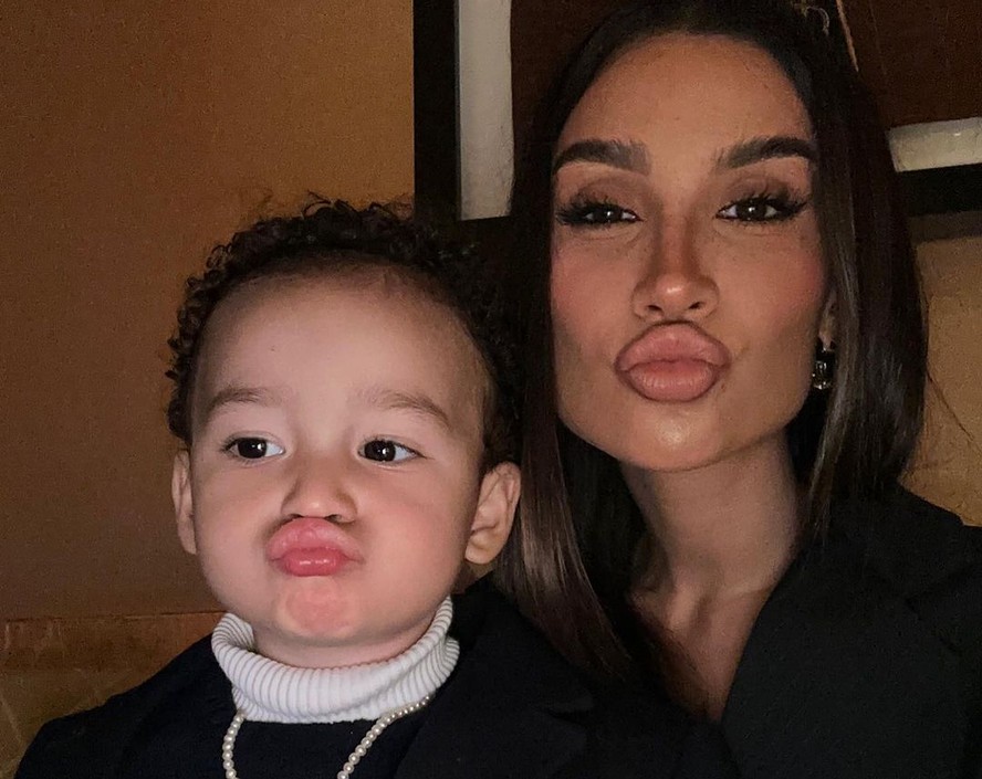 Bianca Andrade seu filho Cris e a babá Dayane voltam a São Paulo após acidente de carro