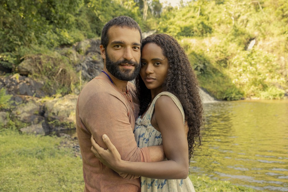 Humberto Carrão e Grazi Massafera vivem romance discreto e sem compromisso