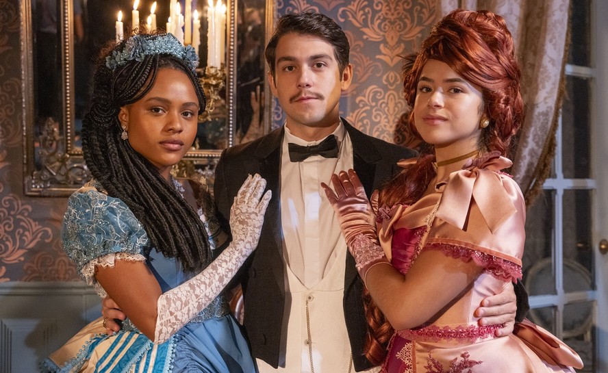 Em ‘Garota do momento’, Beatriz é apresentada como protagonista da novela ‘Senhora’