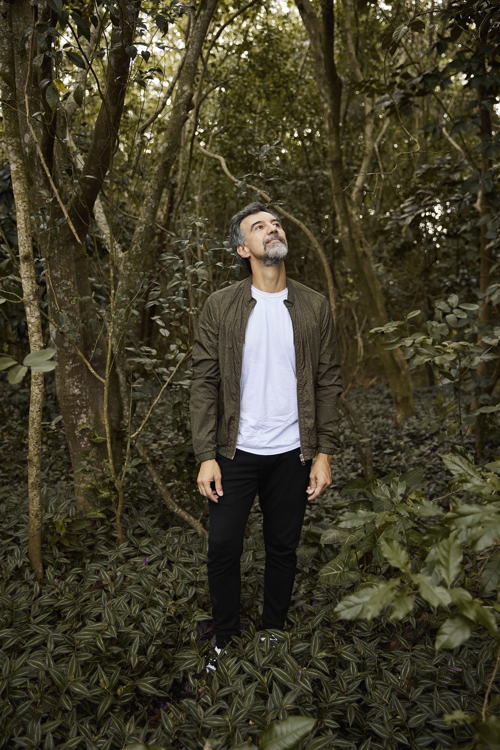 Charles Fricks minimiza alvoroço dos fãs de 'Terra e paixão' por sua ...