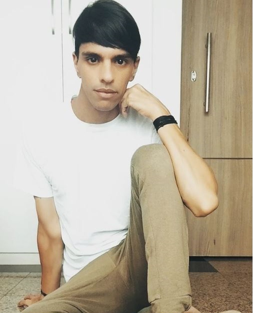 Famoso pela Xuxa do Sinal no Rio, artista deixa as ruas, relata assédio ...