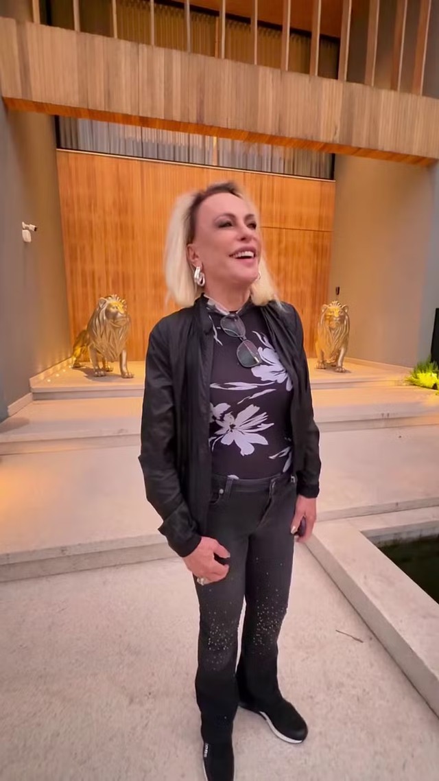 Em temporada no Rio, Ana Maria Braga vira vizinha de Vini Jr e ganha ...