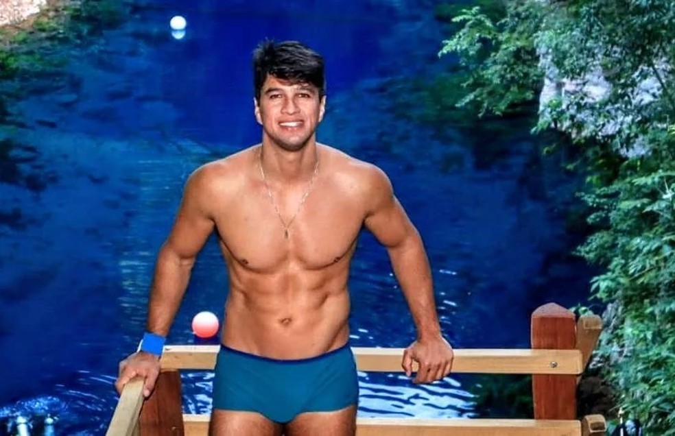 Nu frontal de ator em peça no Rio provoca barraco entre casal: 'Uma ...