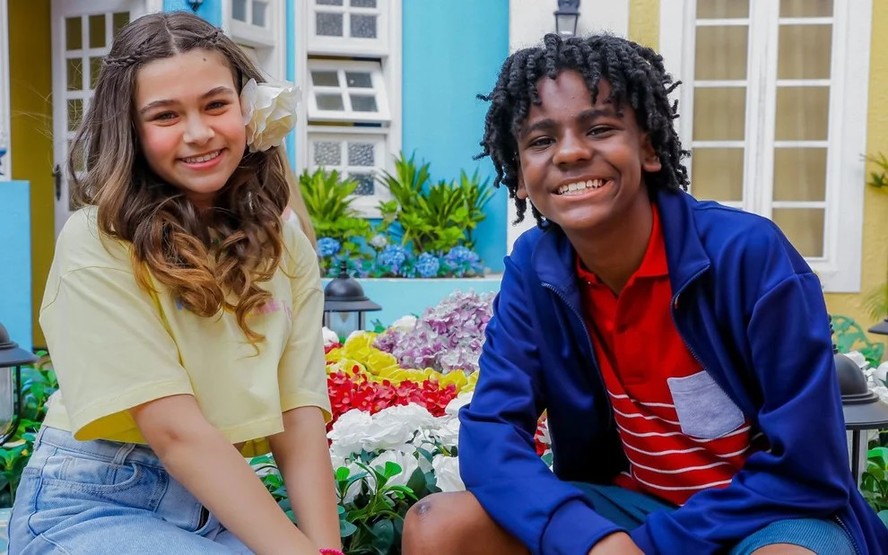 Nos resumos da novela 'A infância de Romeu e Julieta', Romeu e Julieta ...