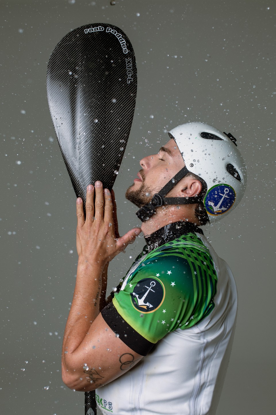 Semifinalista da canoagem slalom, Pepê Gonçalves fez ensaio sensual e ...