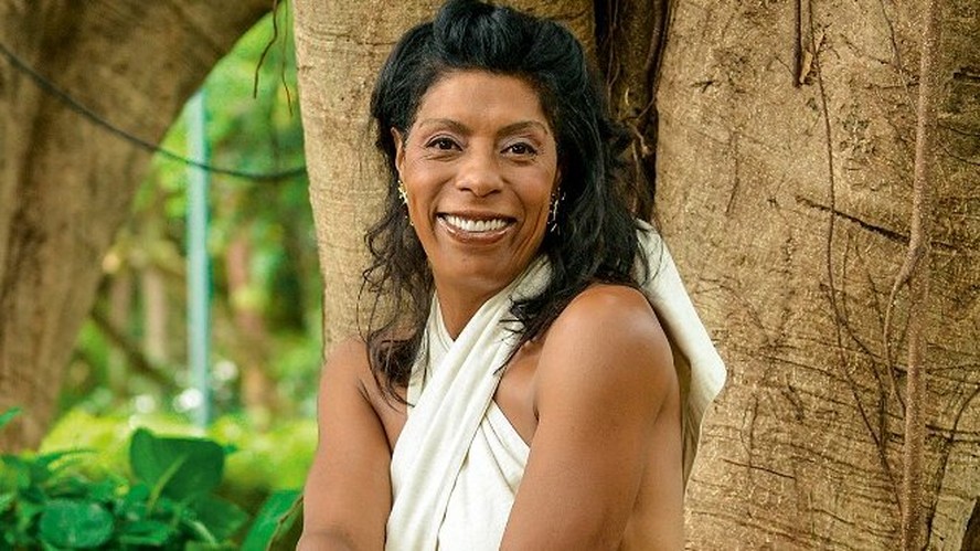 Márcia Fu recebe alta após ser levada às pressas para hospital