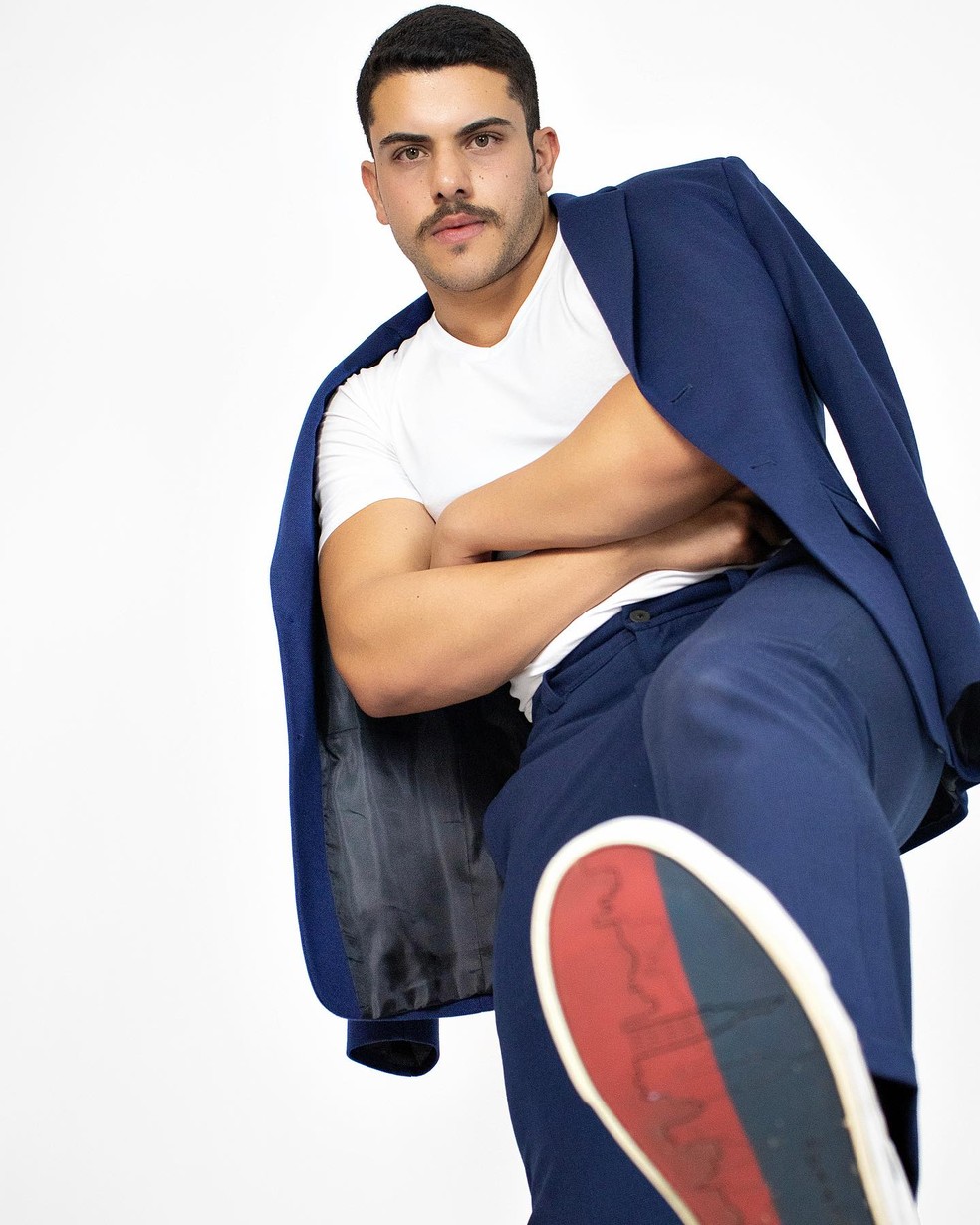 Filho de Fabiana Karla assina com agência de modelos que revelou Cauã ...