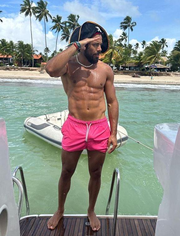 Espiritualista, amante dos animais e gata: quem é a sogra de Sandy que ...