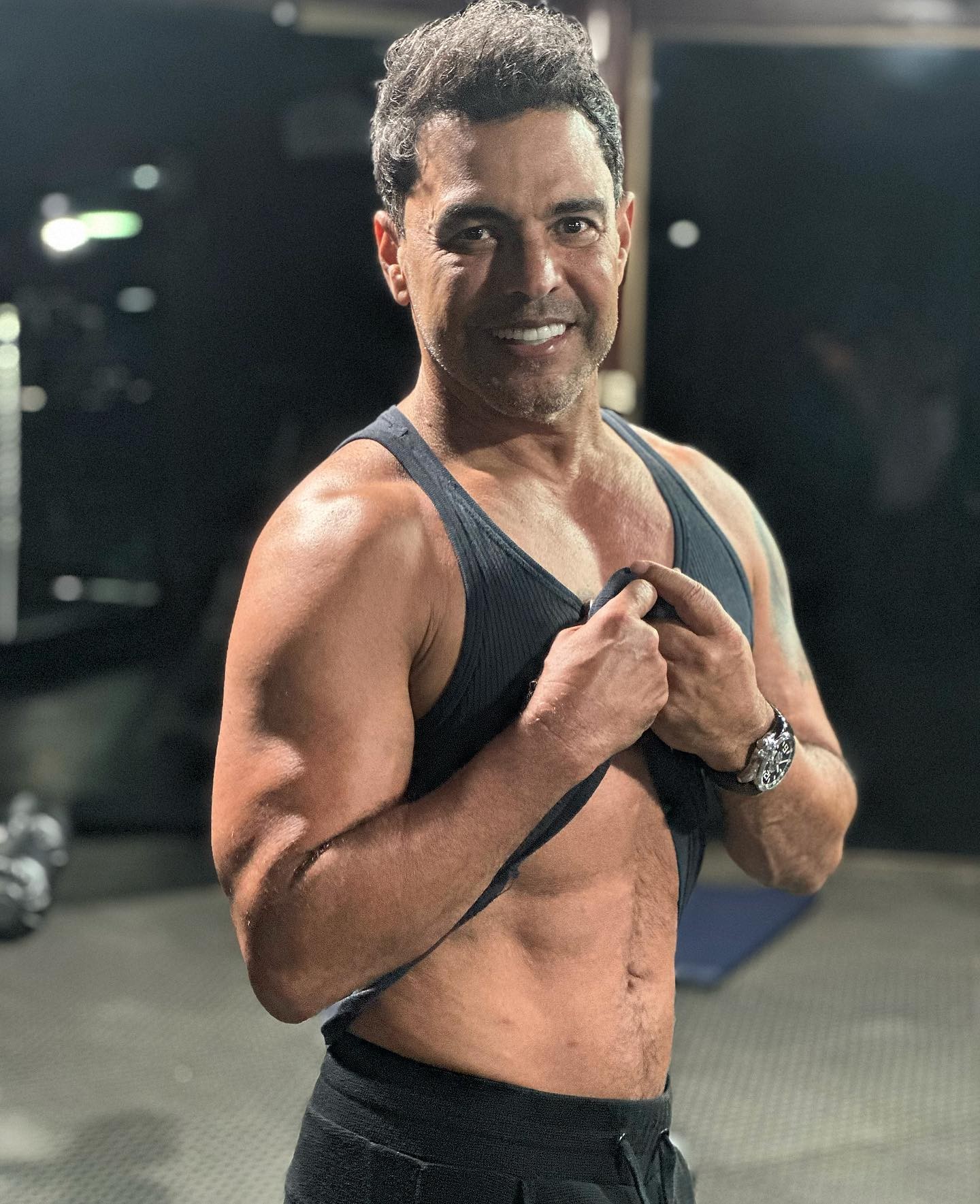 Zezé Di Camargo revela futuro da dupla com Luciano e admite problema na voz