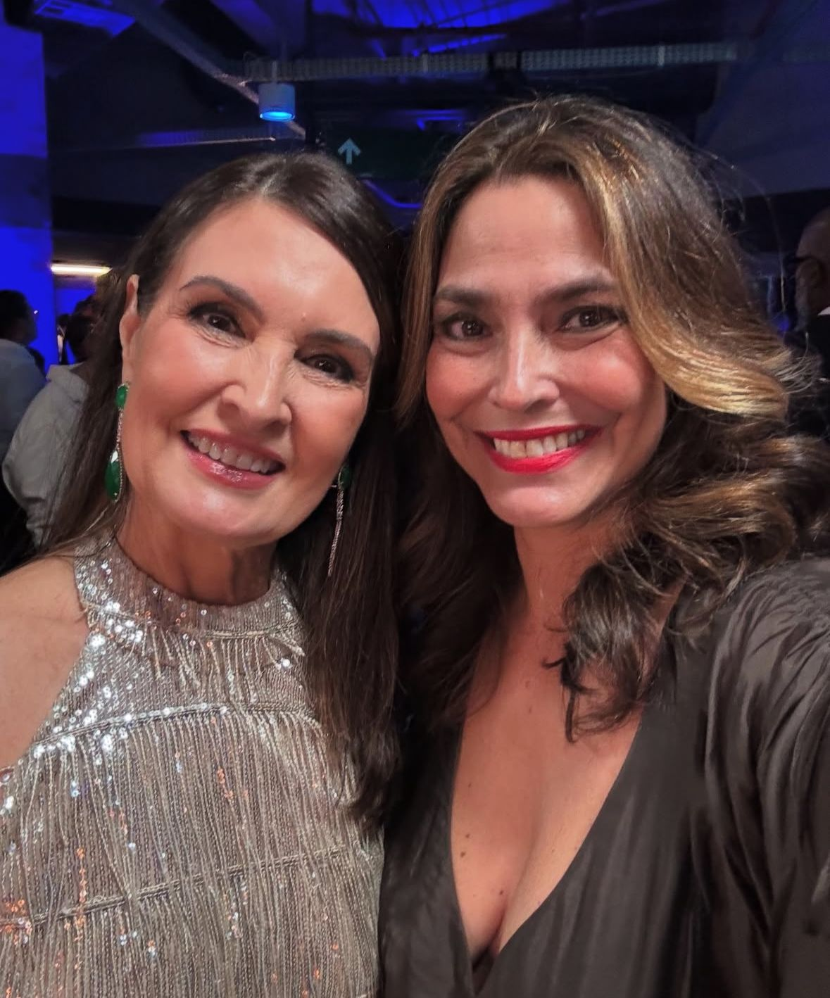 Musa do telejornalismo dos anos 90, Valéria Monteiro vai a espetáculo ...