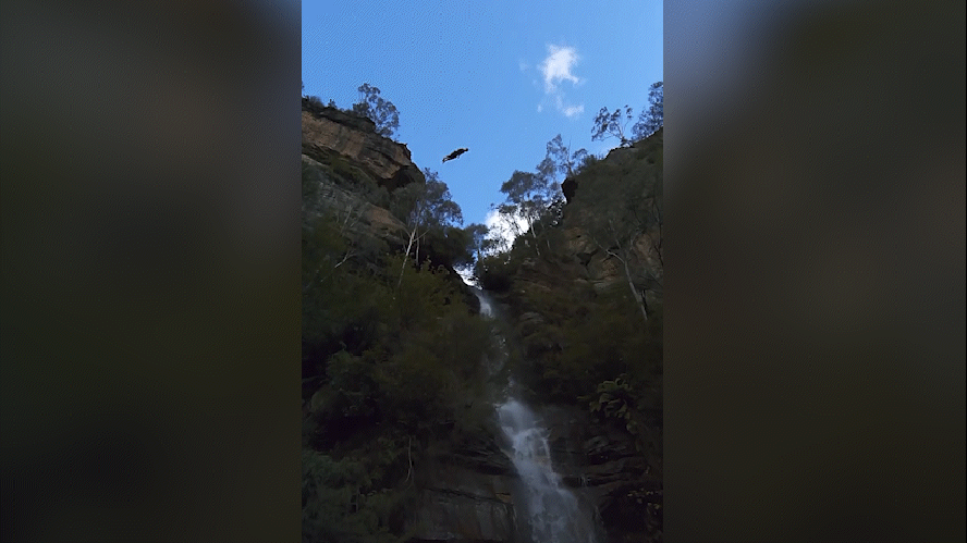 'Viciado em adrenalina' sofre fraturas ao saltar de penhasco para bater ...