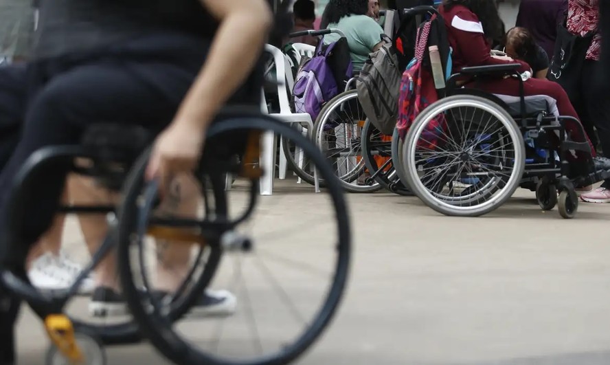 Feira on-line tem 7 mil vagas de emprego para pessoas com deficiência