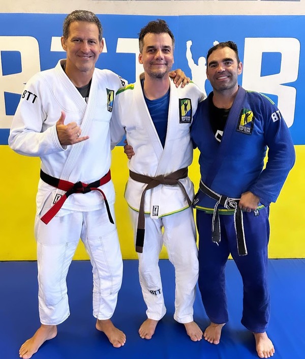 Após brilhar em Hollywood, Wagner Moura estica temporada no Brasil para ...