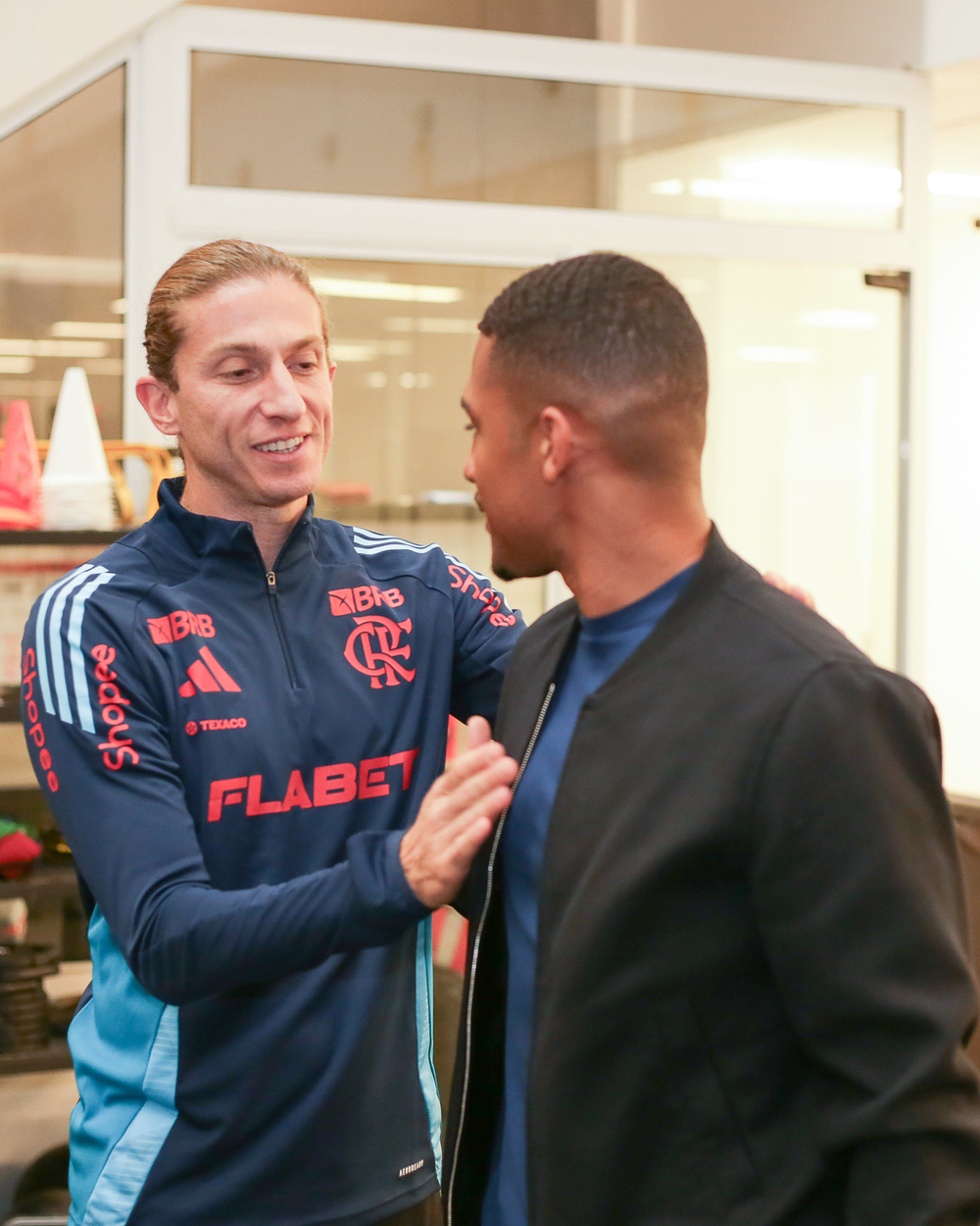 'Chama o Samu': Flamengo anuncia Samuel Lino, contratação mais cara da ...