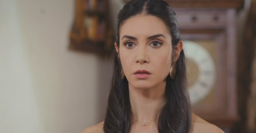 Nos resumos da novela turca 'Força de mulher', Piril fica chocada ao ...