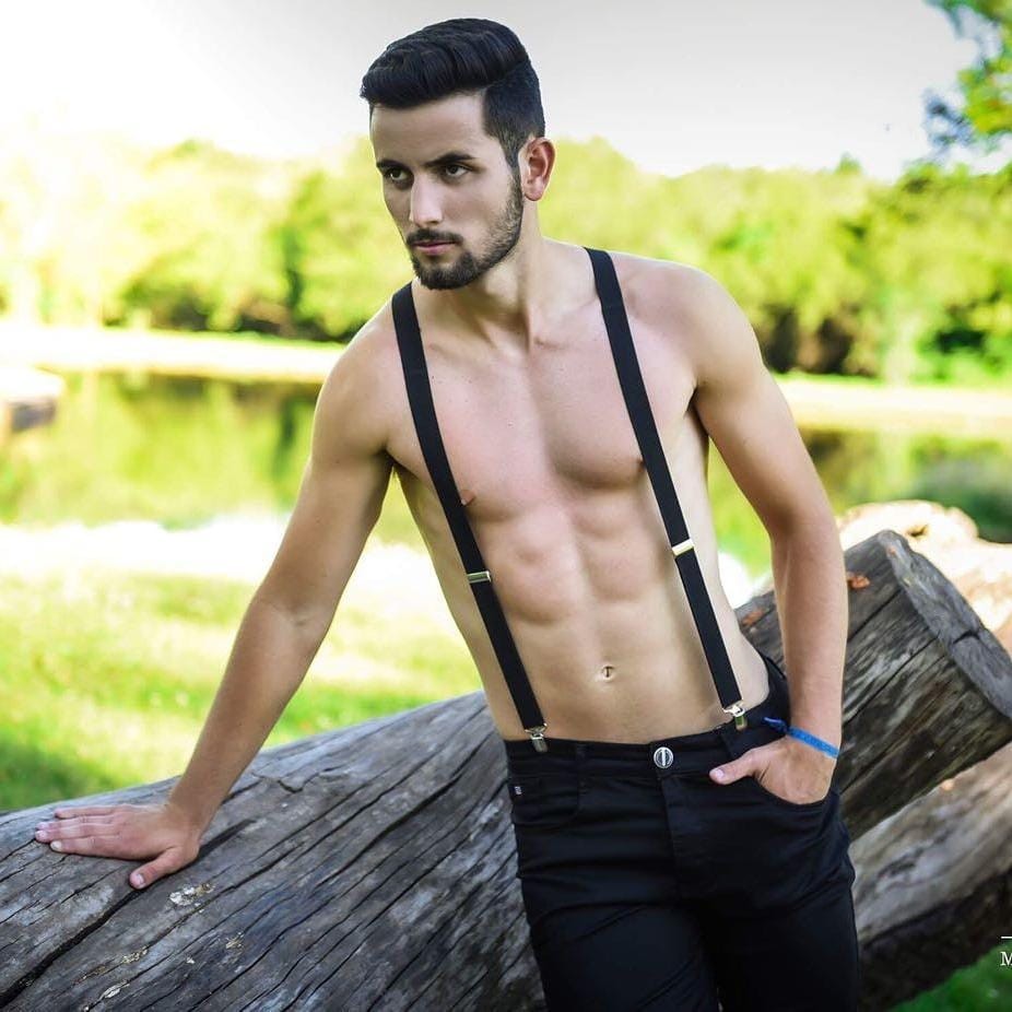 Matteus foi criado pela mãe e avó doméstica, abandonado pelo pai e ...