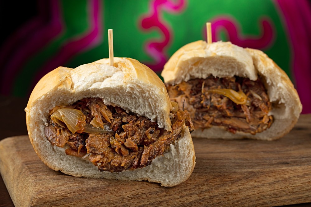 Nos 20 anos do Beco do Rato, reduto do samba no Rio, Arlindinho recorda ...