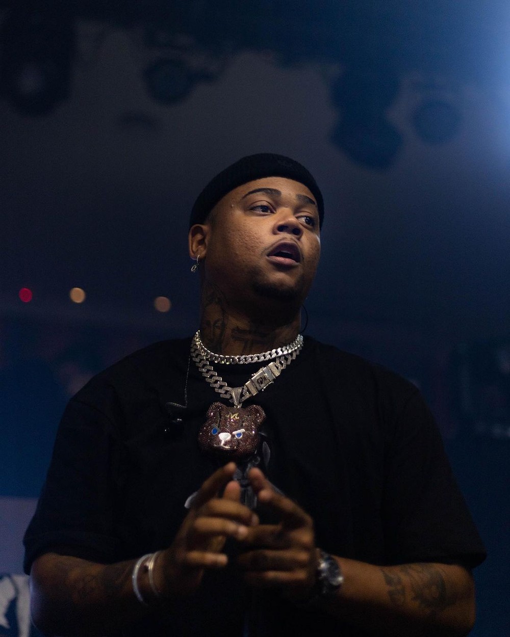 Rapper Major RD relata que teve carro atingido por oito tiros na ...