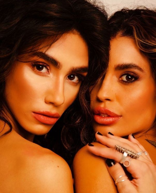 Ex-seleção de futebol e comentarista esportiva, Alline Calandrini fica ...