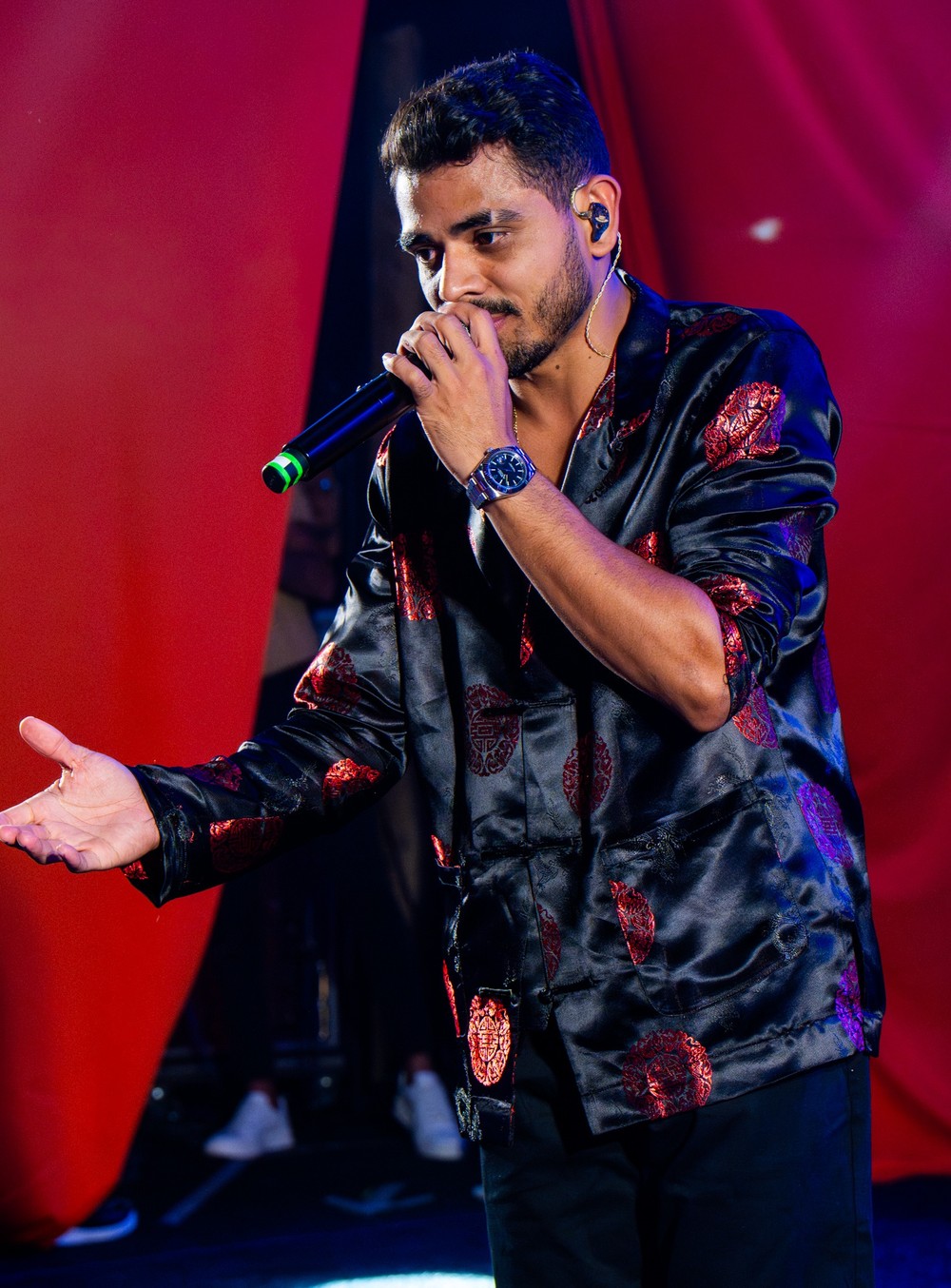 Estourado no Norte, Evoney Fernandes bate 15 milhões de seguidores, se ...