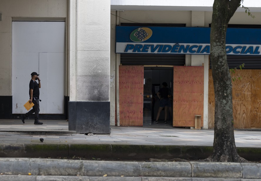 Fenasps alerta servidores do INSS sobre prazo para desligamento do PGD