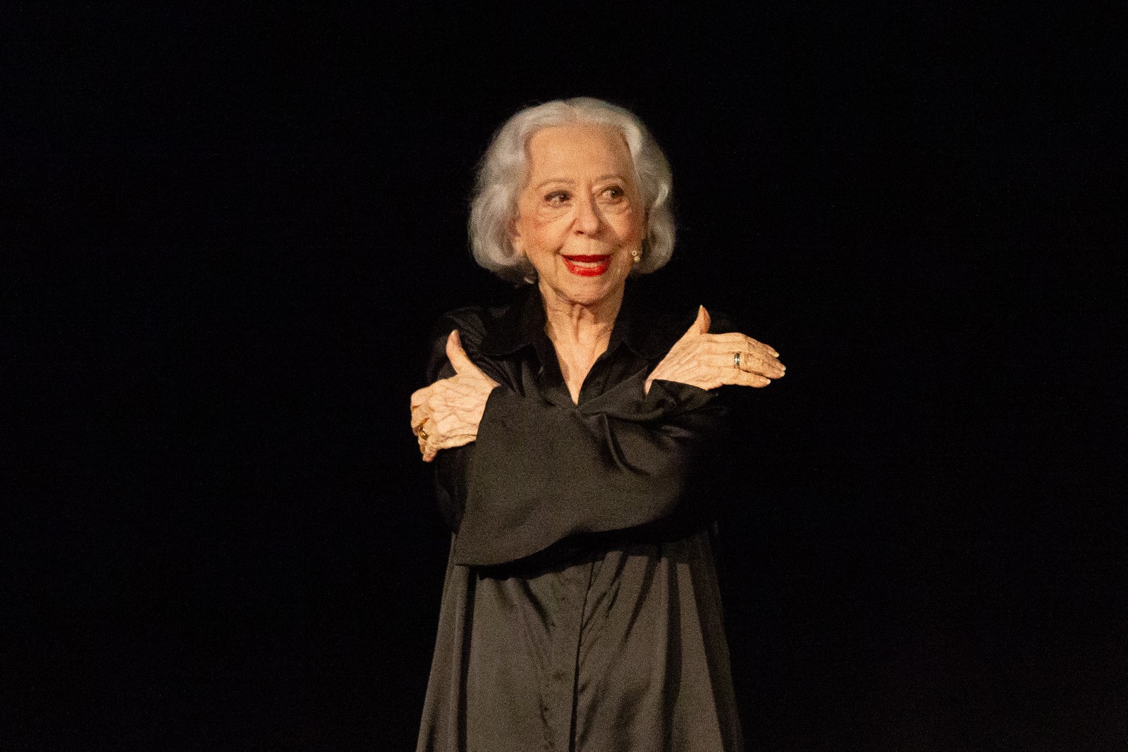 No Globo de Ouro, Fernanda Montenegro fez piada por ter 'inglês ruim' e ...