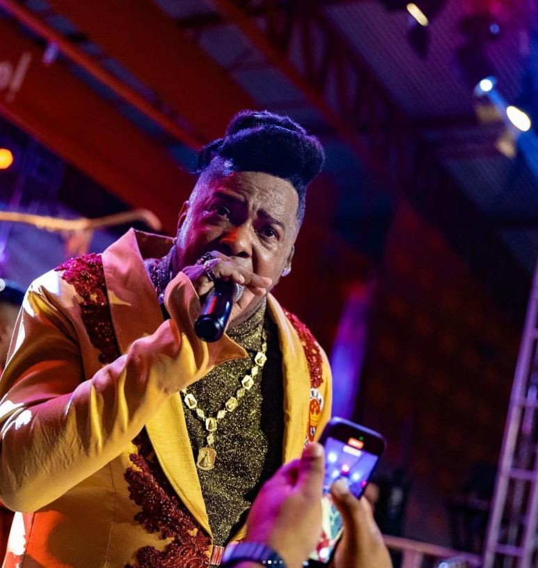 'James Brown do samba': Wander Pires diz que topete ajudou depressão e ...