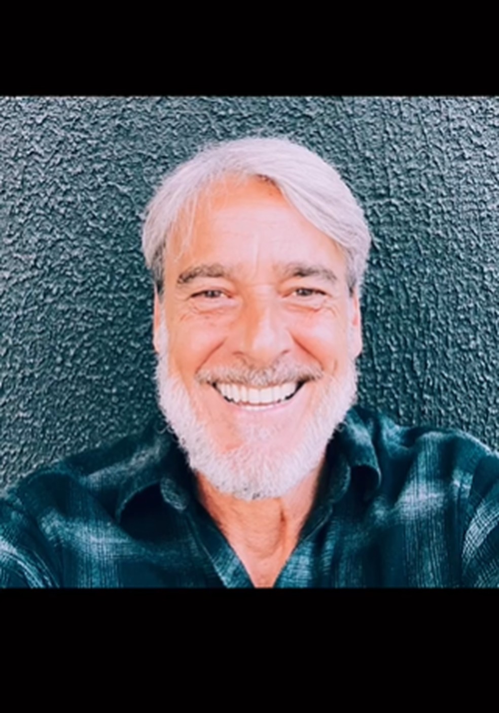 Perfil De Alexandre Borges Viraliza E Internautas Brincam Várias