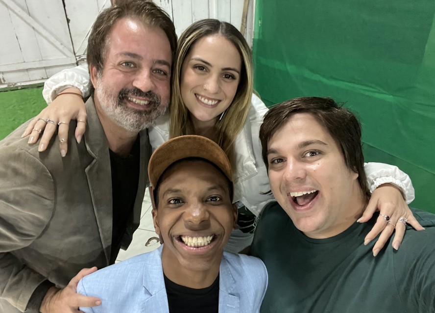 Lucas Penteado, Lucas Salles e Rodrigo Candelot encerram filmagens de ...