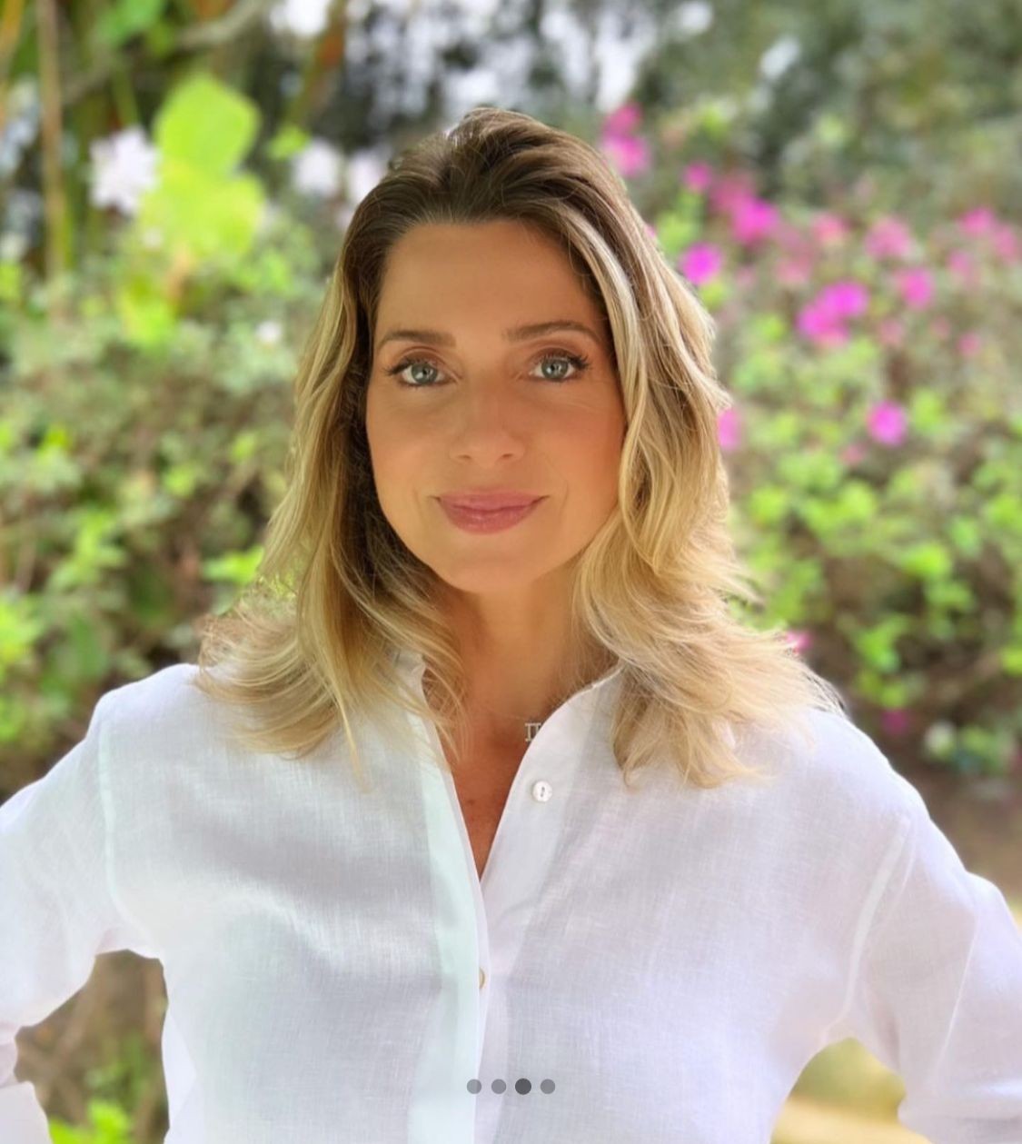 Leticia Spiller posa com a filha em dia de salão de beleza