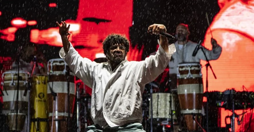 Rapper Criolo faz manifesto contra intolerância religiosa no The Town