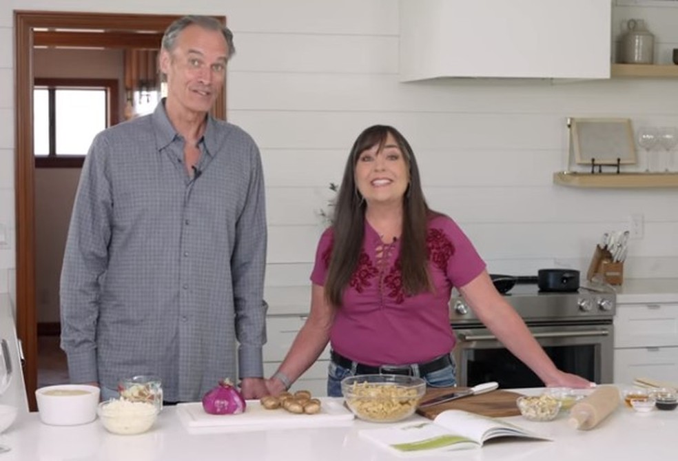 Pode ser professor e estrela pornô ao mesmo tempo? Polêmica em ...