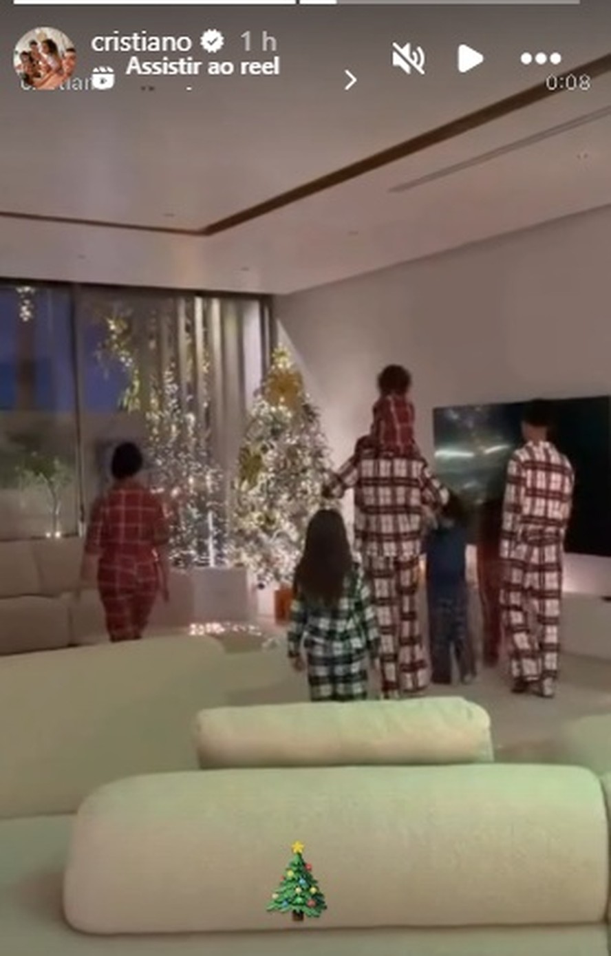 Cristiano Ronaldo celebra o Natal com a família; veja a mensagem para ...