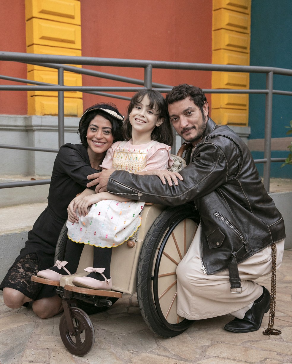 Carol Castro assume novo namoro e diz que não reviveria paixão antiga ...