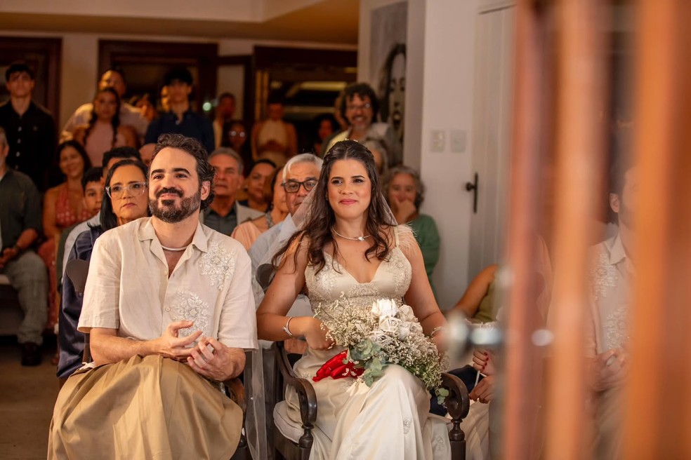 Filho mais velho de Daniela Mercury se casa em Salvador com a presença ...