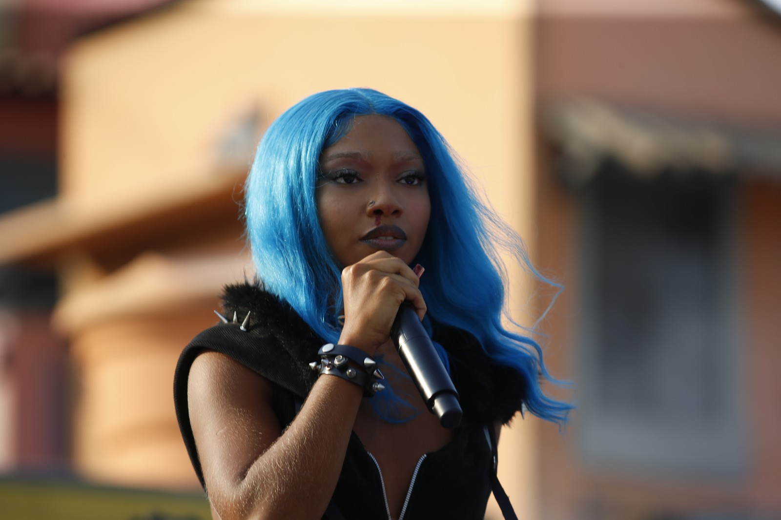 Veja como foi o show de Slipmami, ex-affair de MC Cabelinho, que abriu ...