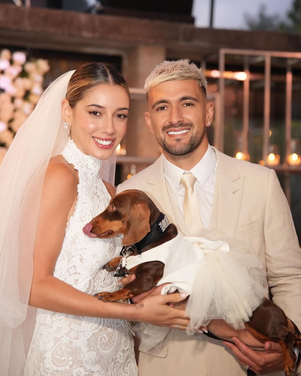 Arrascaeta e Camila Bastiani abrem álbum de fotos do último casamento