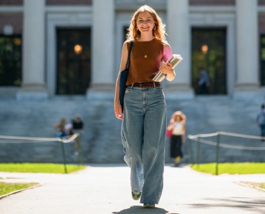 Futura rainha pode ser mandada de volta para a Bélgica por causa de ...