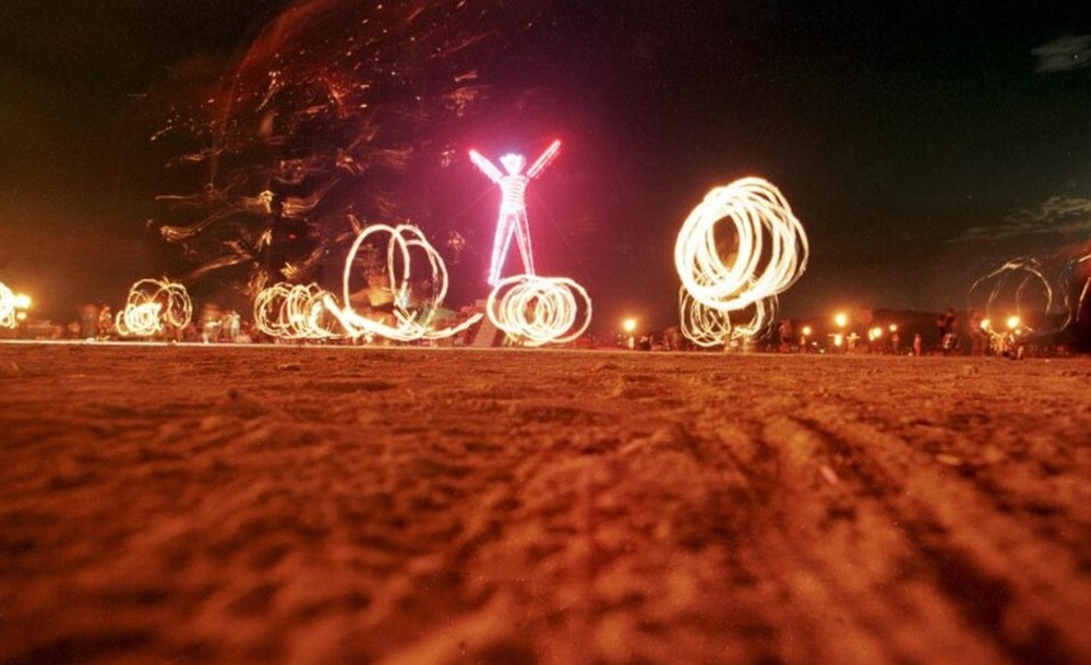 Mulher que quase ficou paraplégica no 'Burning Man' vai voltar ao ...