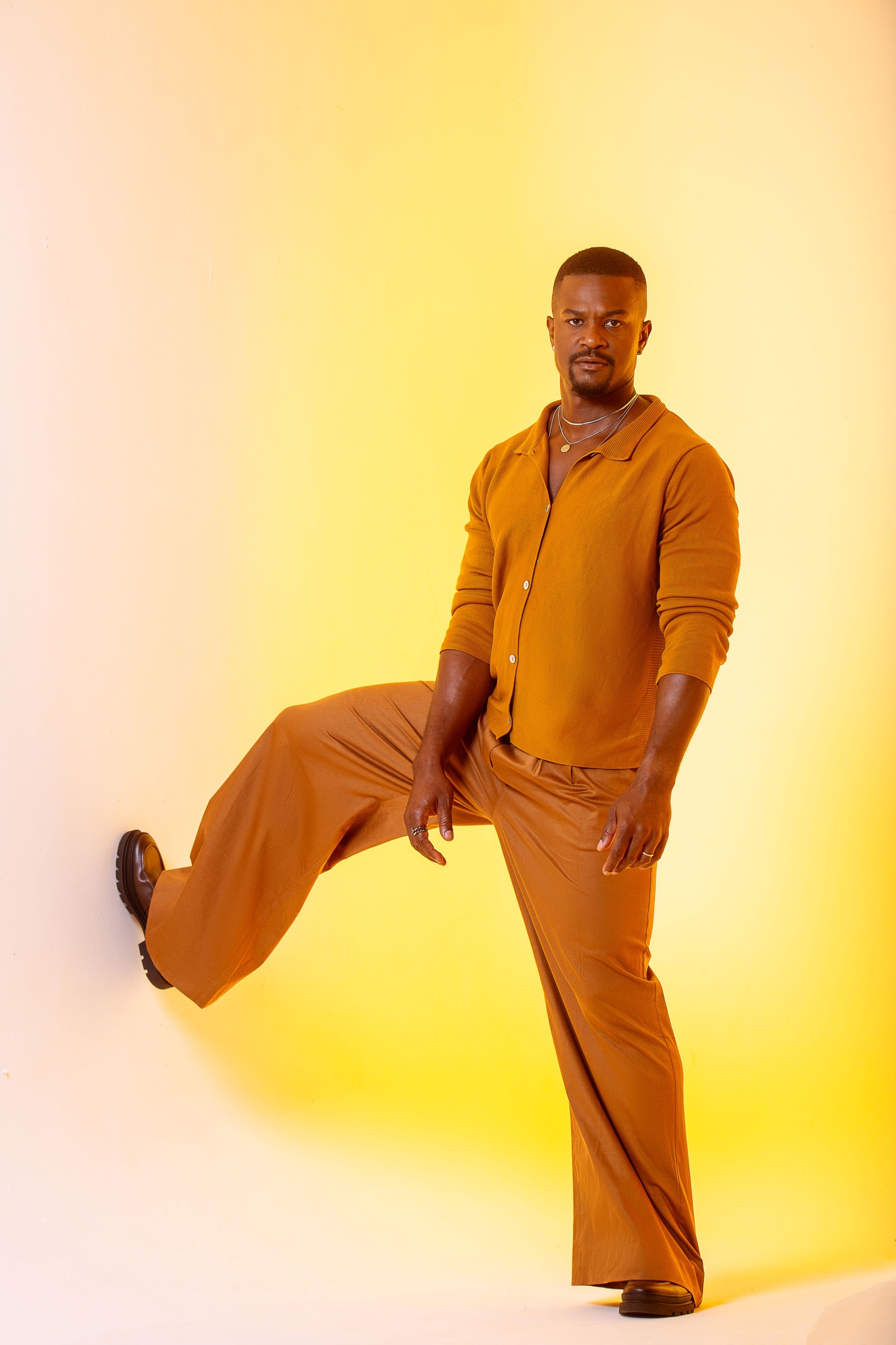 Destaque em 'Mania de você', David Junior celebra seu primeiro papel ...