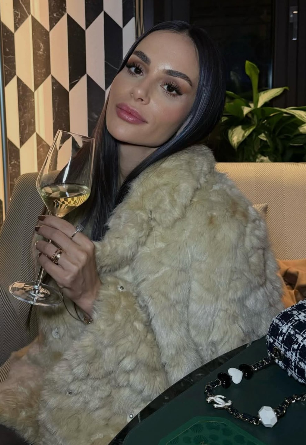 Thamires Hauch agradece apoio após carnaval fora do Brasil: 'Como se ...