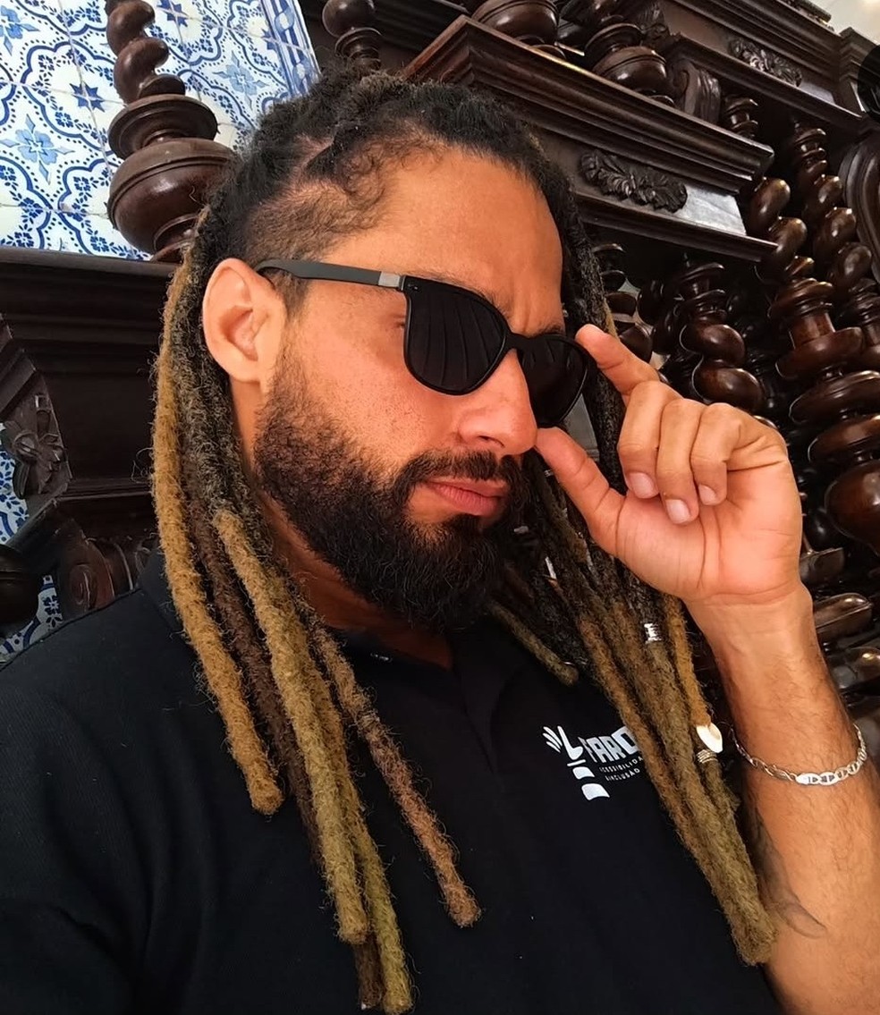 Quem é esse aí, papai? Psicólogo, capoeirista e solteiro: o intérprete ...