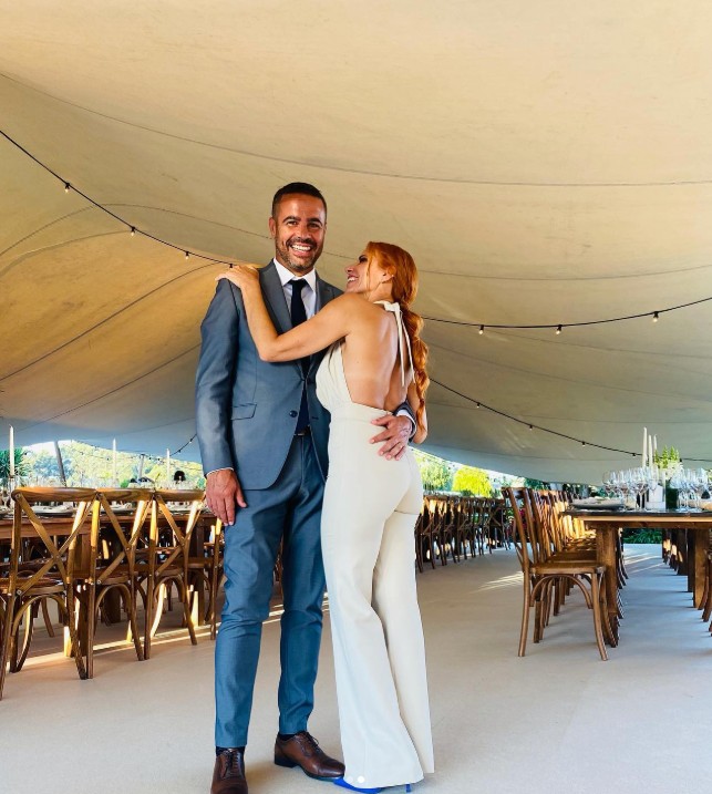 Em Portugal, ex-mulher de Artur Jorge cita recomeços e curte posts de ...