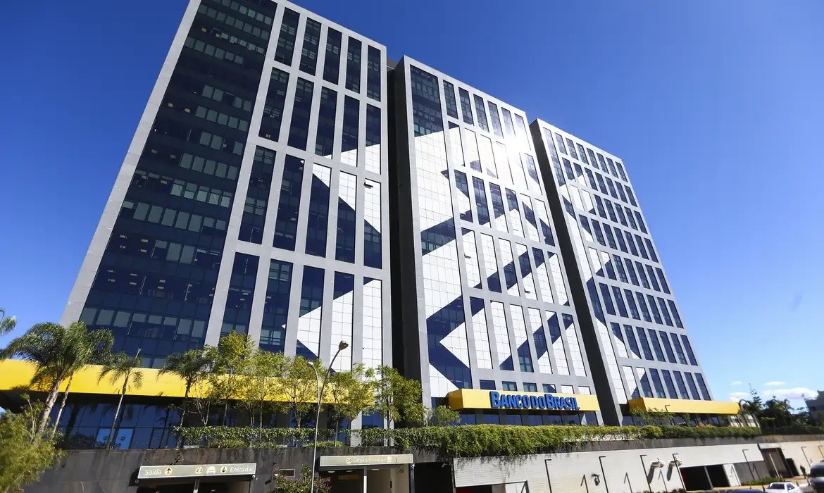 Banco do Brasil oferece antecipação de restituição do Imposto de Renda ...