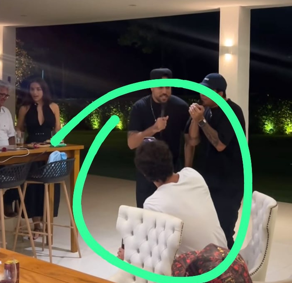 É namoro! Rafa Kalimann apresenta Allan Souza Lima para a família em Goiânia