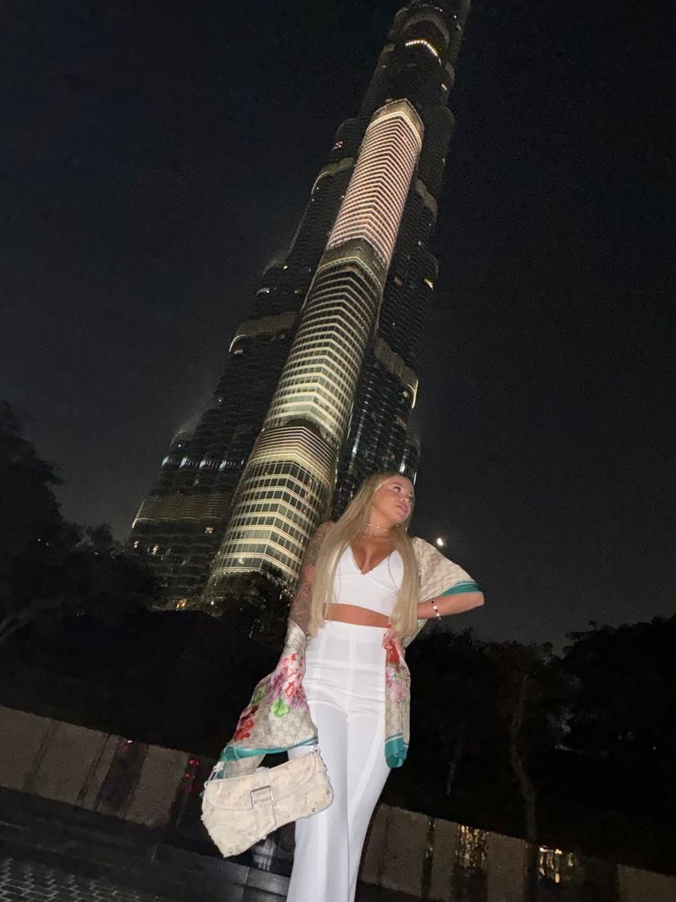 Em Dubai, cantora Treyce faz viagem de luxo e comemora hit tocado em ...