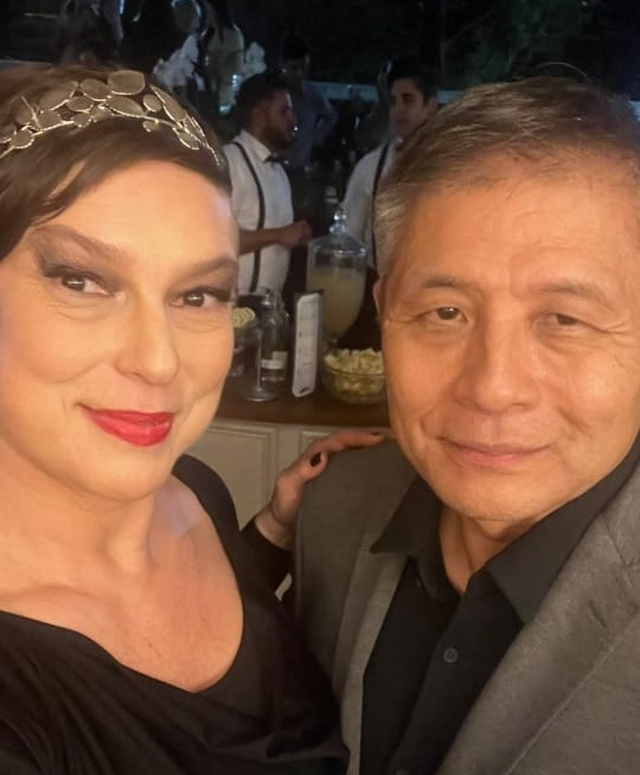 Maria Paula vai com marido e os filhos ao aniversário de 80 anos da ex ...